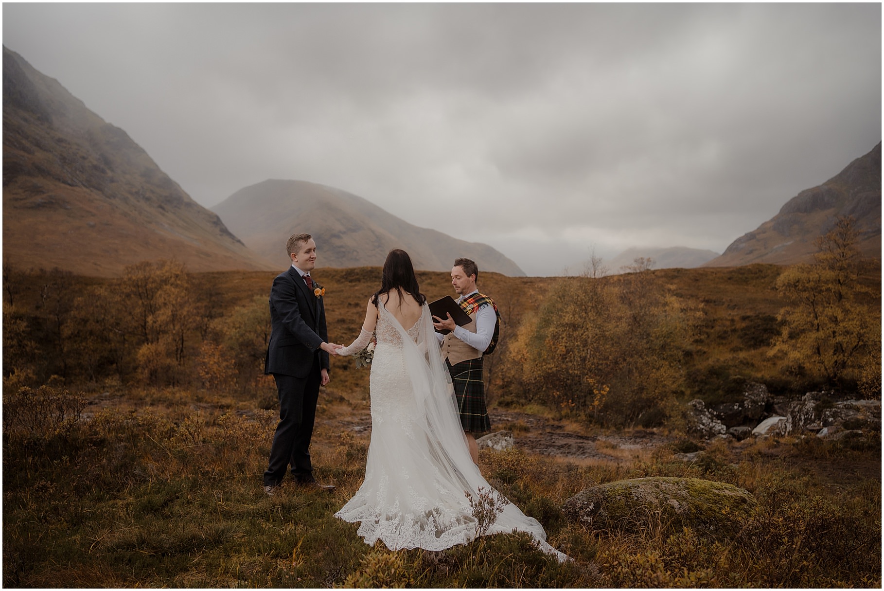 Intimate wedding for two in Glen Etive in Scotland | Natalia Swiader ...